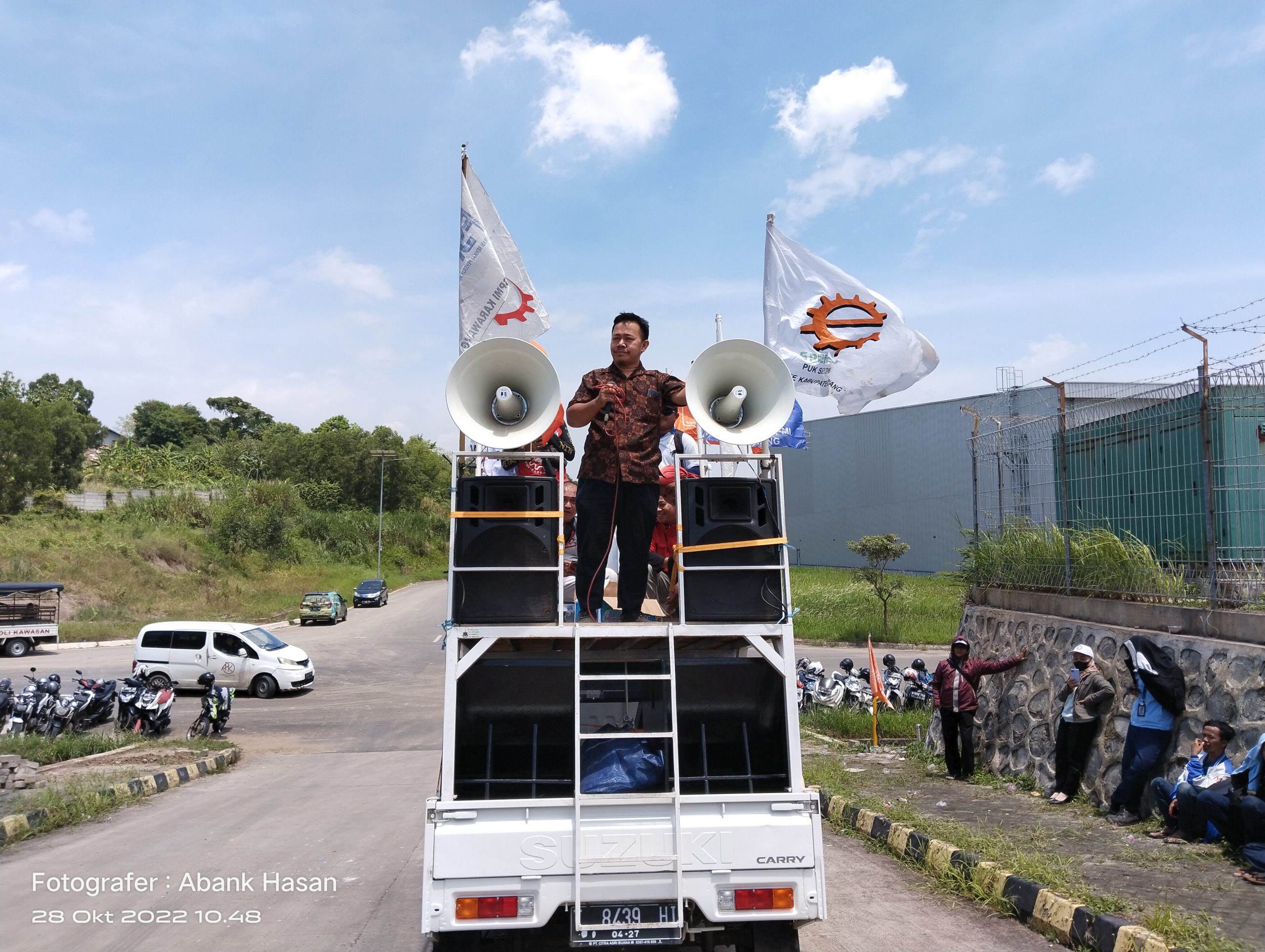 Upah Tidak Naik Tahun 2022, PUK SPAMK FSPMI PT. Dongil Casting Gelar Aksi Unjuk Rasa - KPonline