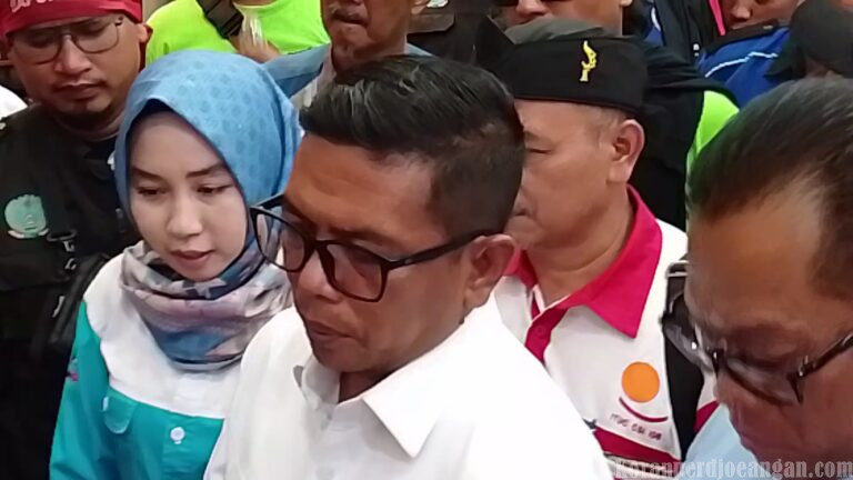 Gubernur Banten Resmi Tetapkan UMP/UMK/UMSK 2026 - KPonline